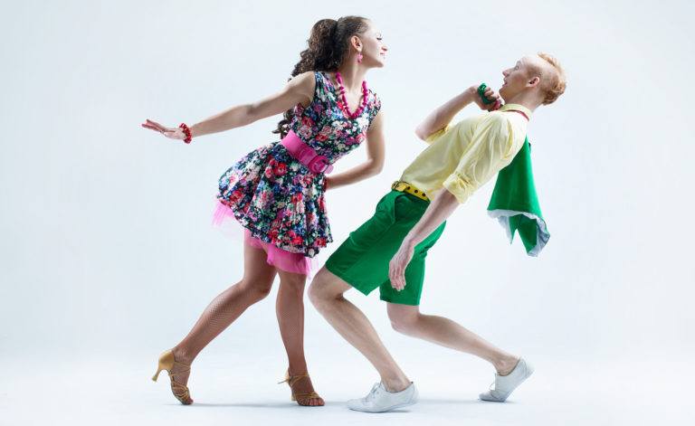 Jive Tanzen lernen: Grundschritt und erste Figuren – MIRABESQUE